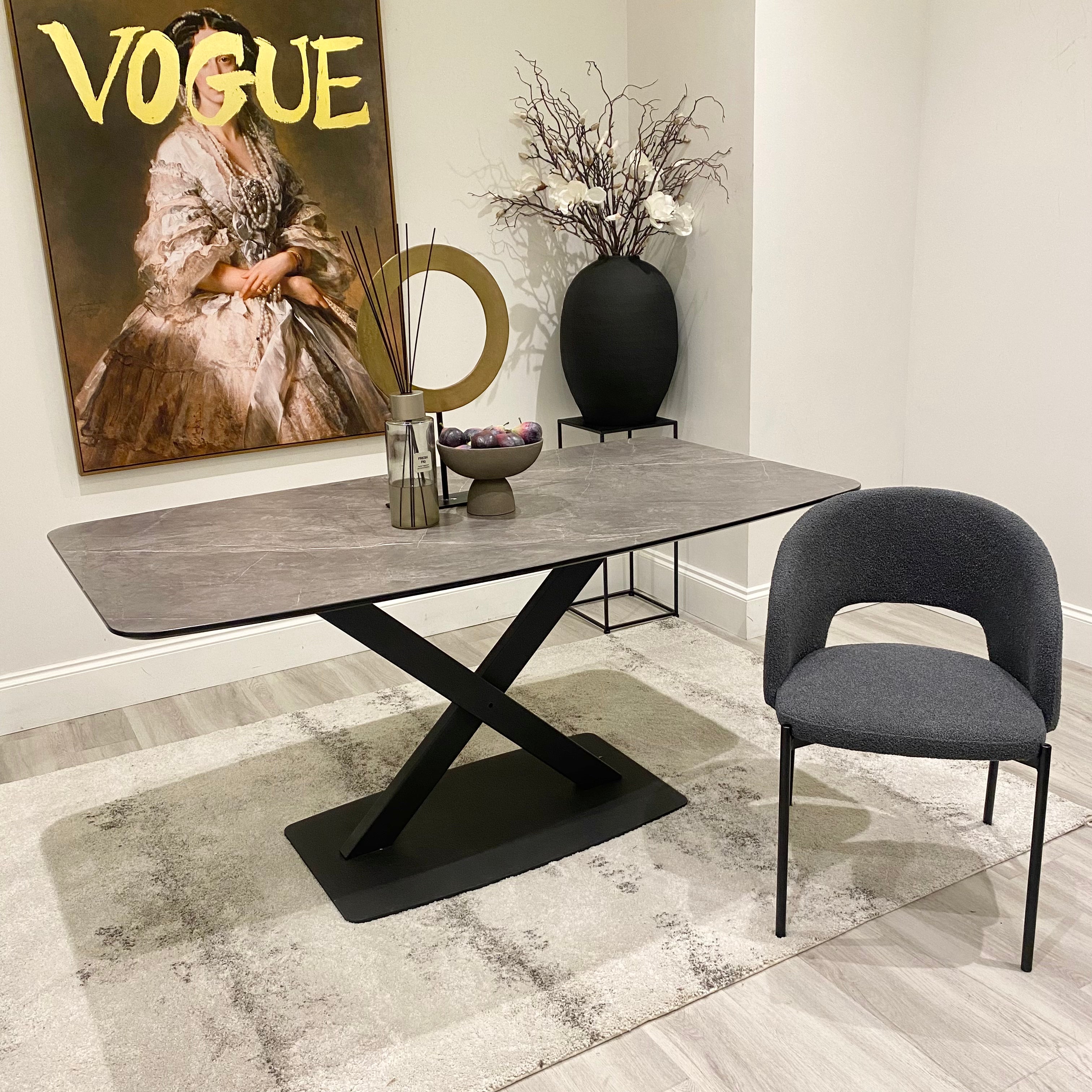 Tides Exclusive Hoxton Dining Table With 4 Dark Grey Marika Chairs – Tides Home